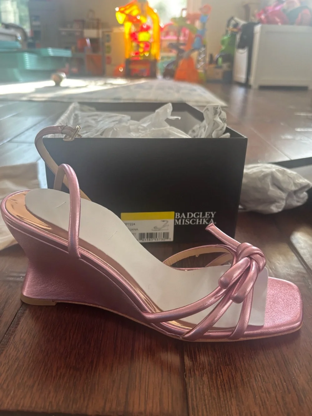 Badgley Mischka | Shoes | Badgley Mischka Metallic Pink Knotted Wedge ...
